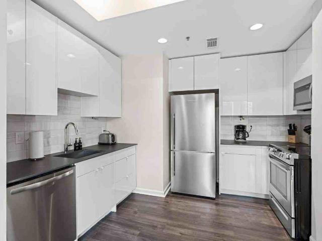 The Peach Atlanta 1 Bedroom Apartment for Rent at 1655 Peachtree St Ne, Atlanta, GA 30309 Midtown