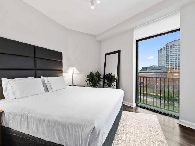 The Peach Atlanta 1 Bedroom Apartment for Rent at 1655 Peachtree St Ne, Atlanta, GA 30309 Midtown