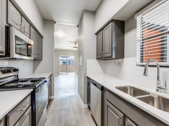 The Pearce on the Lake 2 Bedroom Apartment for Rent at 900 Henderson Ave, Webster, TX 77058 Webster