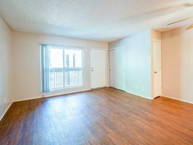 The Pearl at Spring Creek 2 Bedroom Apartment for Rent at 5600 Gibson Blvd Se, Albuquerque, NM 87108 Kirtland Air Force Base