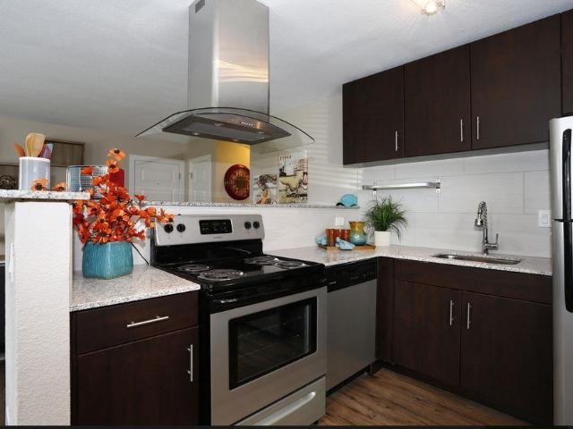The Phenix At 4 Mile 2 Bedroom Apartment for Rent at 601 S Forest St, Denver, CO 80246 Washington Virginia Vale