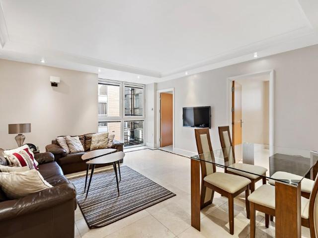 The Phoenix, Barrett Street. 1 bed flat to rent £2,799 pcm £646 pw