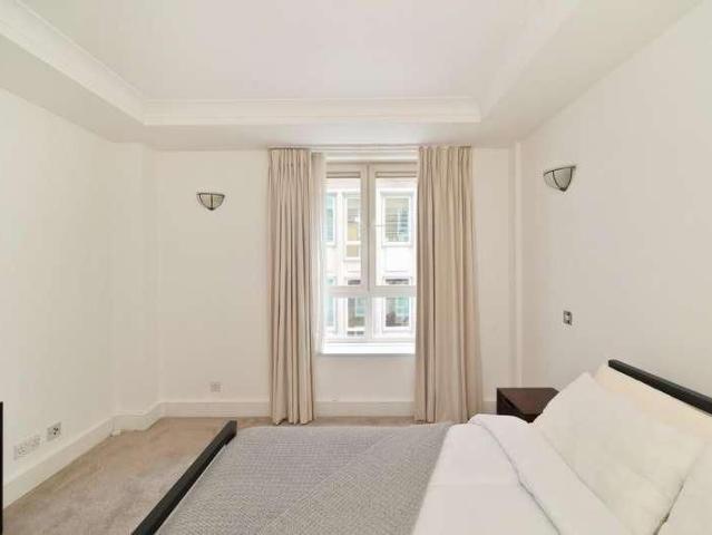 The Phoenix, Bird Street, Marylebone, W1U