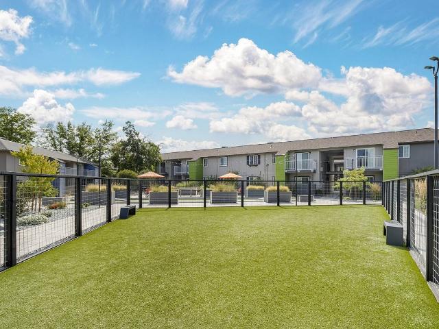 The Phoenix Reno 2 Bedroom Apartment for Rent at 4800 Kietzke Ln, Reno, NV 89502 Convention Center
