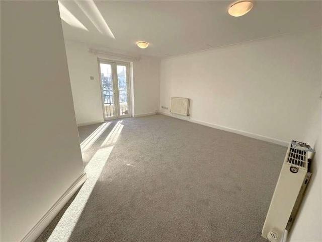 The Piazza, Sovereign Harbour South, Eastbourne, BN23