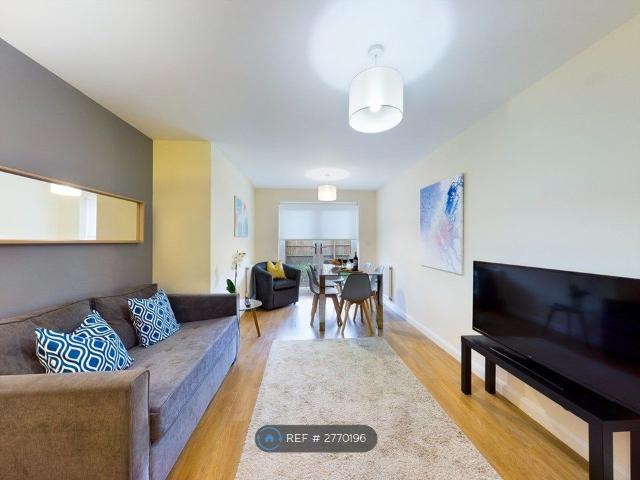 The Piccadilly, Oxford OX3, 3 bed flat to rent, £2,500 pcm | PrimeLocation