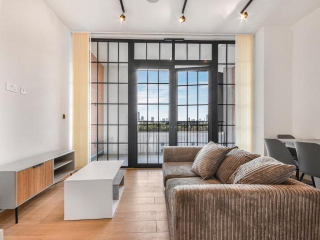The Pickle Factory, London, SE1 1 bed apartment to rent £2,578 pcm £595 pw