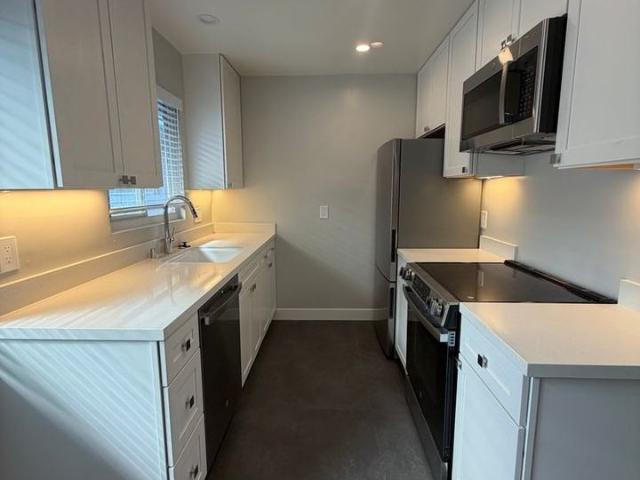 The Pines 1 Bedroom Apartment for Rent at 3465 Alameda De Las Pulgas, Menlo Park, CA 94025 University Heights