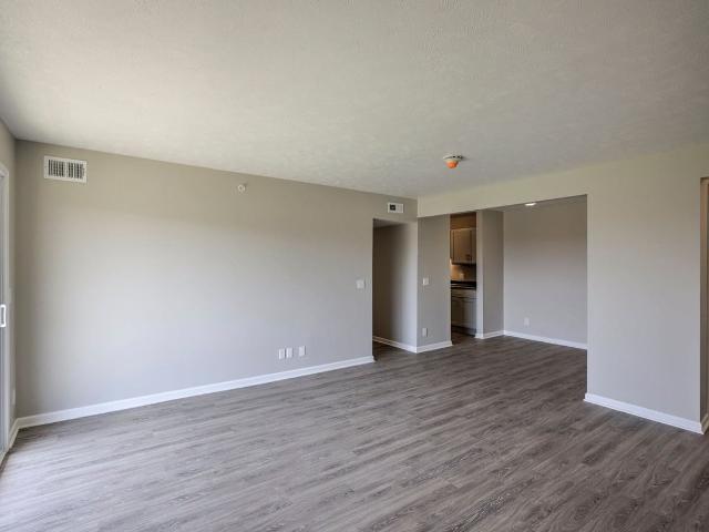 The Pines at Q Plaza Apartments 3 Bedroom Apartment for Rent at 8633 Q Plz, Omaha, NE 68127
