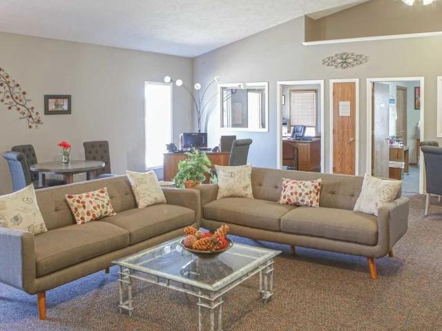 The Pines at Q Plaza Apartments 3 Bedroom Apartment for Rent at 8633 Q Plz, Omaha, NE 68127