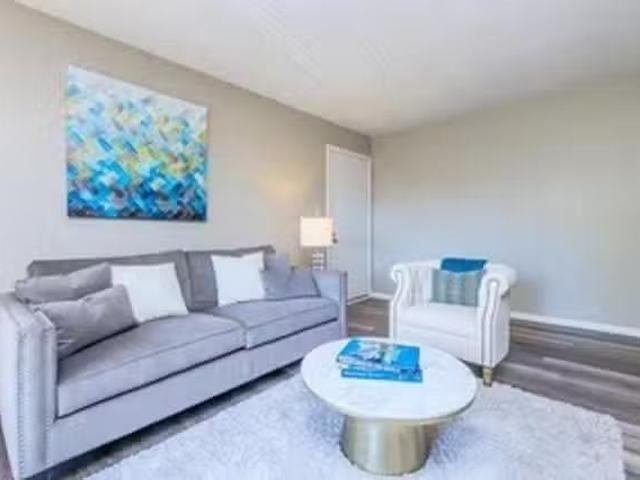 The Pines at Roanoke, 4000 Roxbury Lane, Cave Spring 3 Bedro.