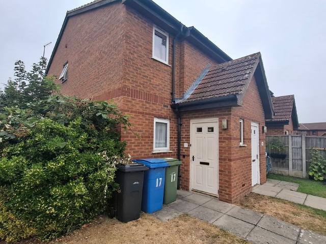 The Pines, Worksop S80, 2 bed flat to rent, £695 pcm | PrimeLocation