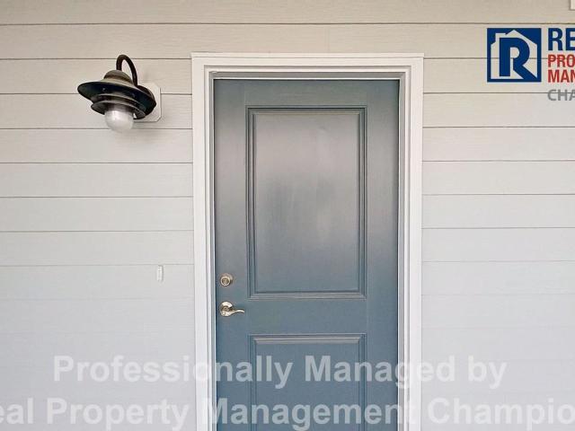 The Pinnacle Townhomes 3 Bedroom Home for Rent at 8814 Market St, Wilmington, NC 28411
