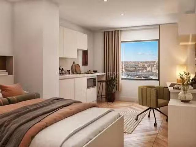 The Place Premium Plus Ensuite