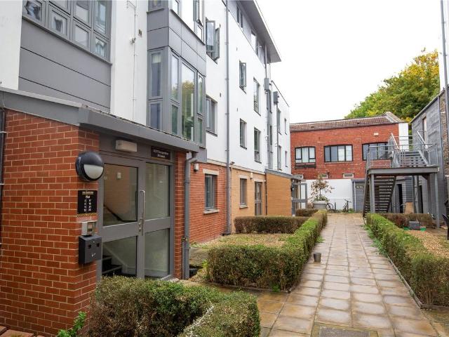 The Platform, Station Road, Montpelier, Bristol BS6, 4 bed flat to rent, £2,400 pcm | PrimeLocation