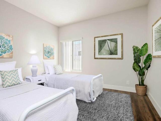 The Plaza Apartments 2 Bedroom Apartment for Rent at 10983 Wellworth Ave, Los Angeles, CA 90024 Westwood