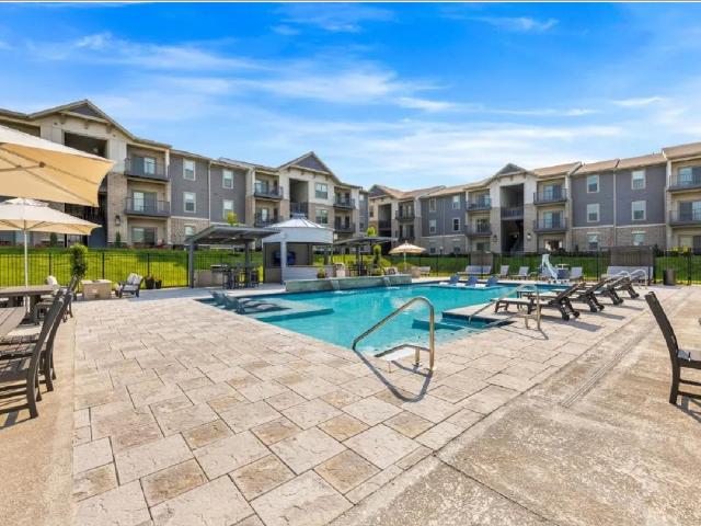 The Prairie Luxury Apartments