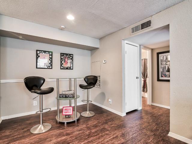 The Preakness Apartments 1 Bedroom Apartment for Rent at 210 Wells Fargo Dr, Houston, TX 77090