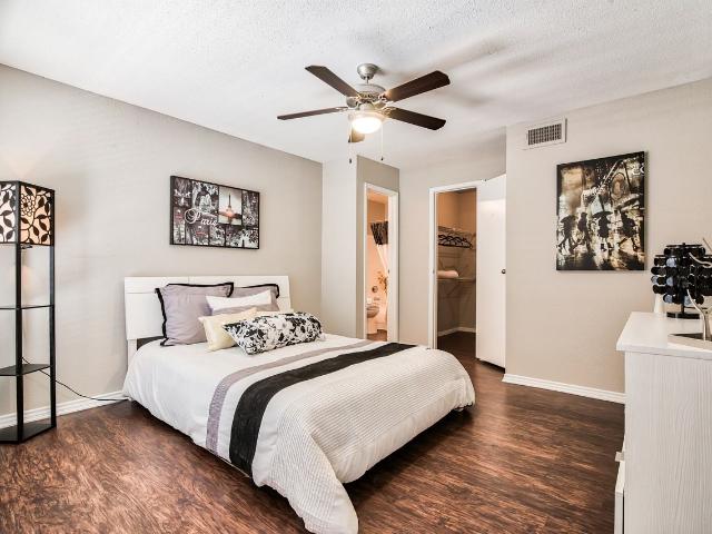 The Preakness Apartments 1 Bedroom Apartment for Rent at 210 Wells Fargo Dr, Houston, TX 77090