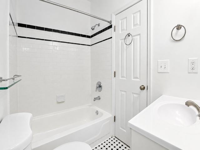 The Preston Studio Apartment for Rent at 1743 P St Nw, Washington, DC 20036 Dupont Circle