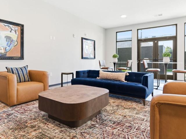 The Prestonian 1 Bedroom Apartment for Rent at 712 and 715 E Gray Street, Louisville, KY 40202 Central Business District