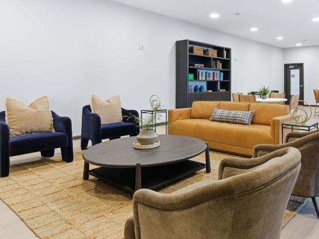 The Prestonian 1 Bedroom Apartment for Rent at 712 and 715 E Gray Street, Louisville, KY 40202 Central Business District