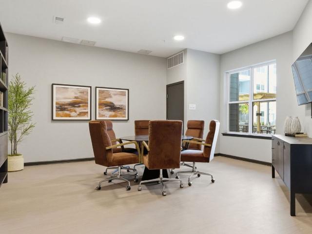 The Prestonian 1 Bedroom Apartment for Rent at 712 and 715 E Gray Street, Louisville, KY 40202 Central Business District