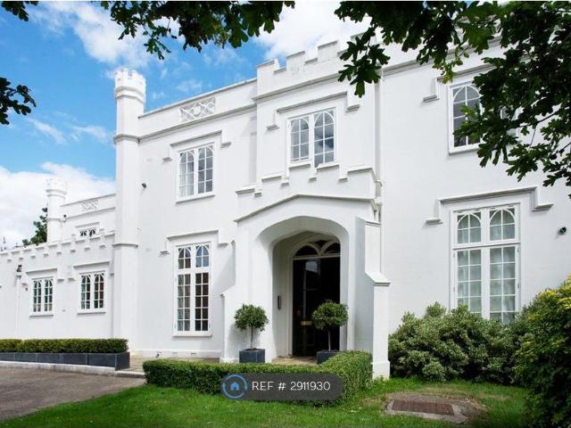 The Priory, London SW12, 1 bed flat to rent, £2,200 pcm | PrimeLocation