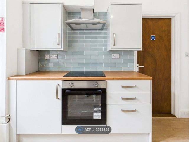 The Promenade, Swansea SA1, 2 bed flat to rent, £900 pcm | PrimeLocation