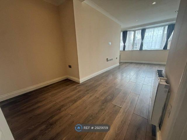 The Pulse, Dunstable LU6, 1 bed flat to rent, £975 pcm | PrimeLocation