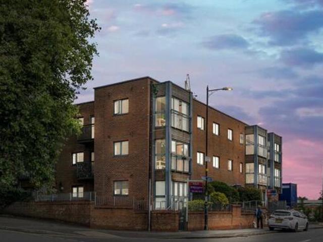 The Quadrangle, Albany Rd, 2 Bedroom Apartment