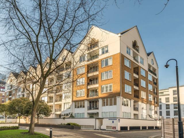 The Quadrangle, Chelsea Harbour SW10, 2 bed flat to rent, £4,247 pcm | PrimeLocation