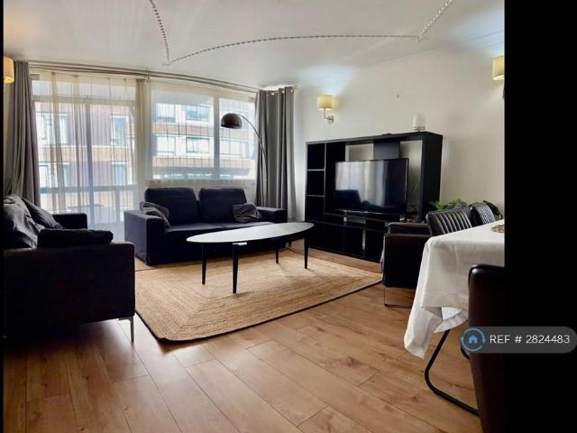 The Quadrangle, London, W2 2 bed flat to rent £3,500 pcm £808 pw