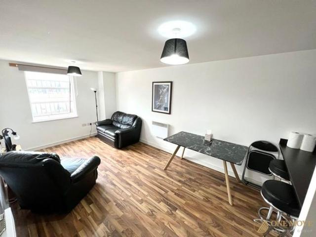 The Quadrangle, Manchester M1, 2 bed flat to rent, £1,500 pcm | PrimeLocation