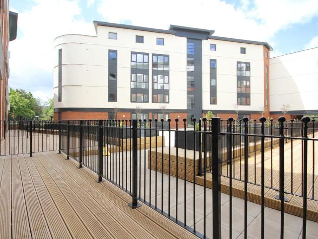 The Quadrant, Sand Pits, Birmingham, B1 1 bed apartment to rent £1,000 pcm £231 pw