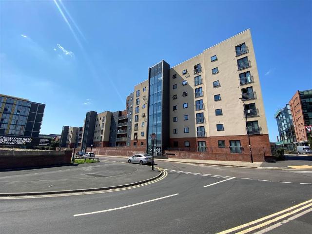 The Quantum, Chapeltown Street, Manchester M1, 2 bed flat to rent, £1,150 pcm | PrimeLocation