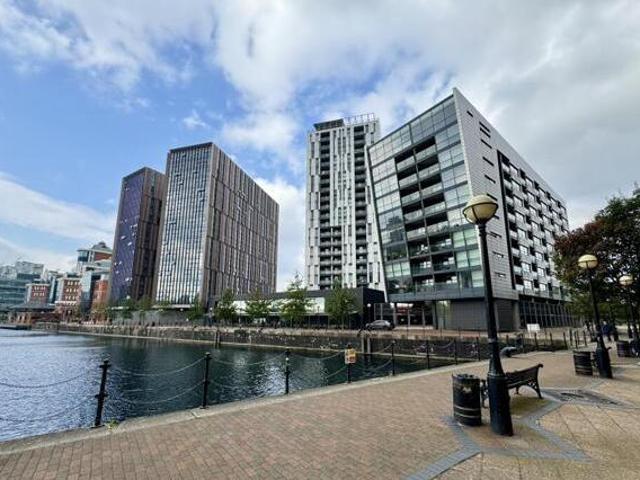 The Quays, Salford, 2 Bedroom Flat
