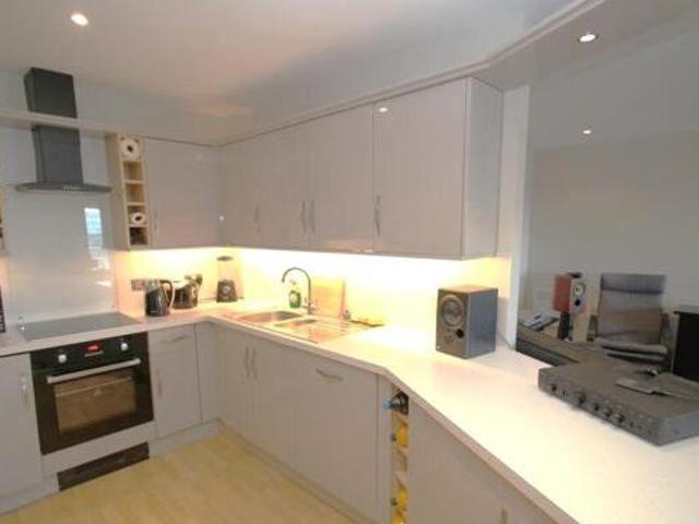 The Quays, Salford Quays, 2 Bedroom Flat