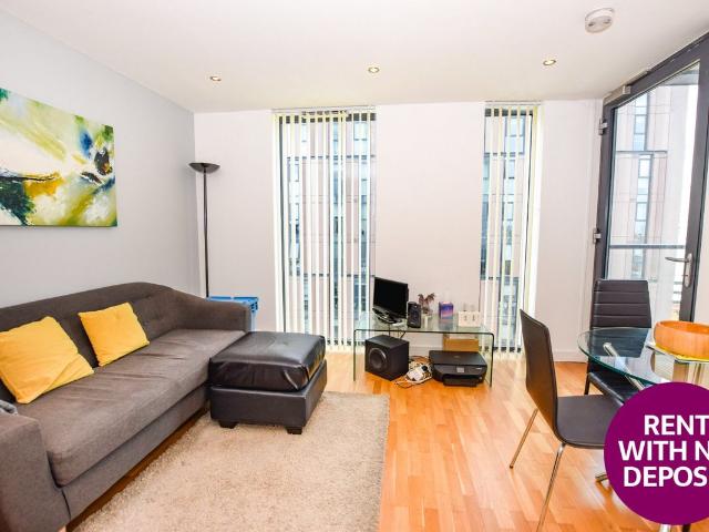 The Quays, Salford Quays, Salford M50, 1 bed flat to rent, £1,100 pcm | PrimeLocation