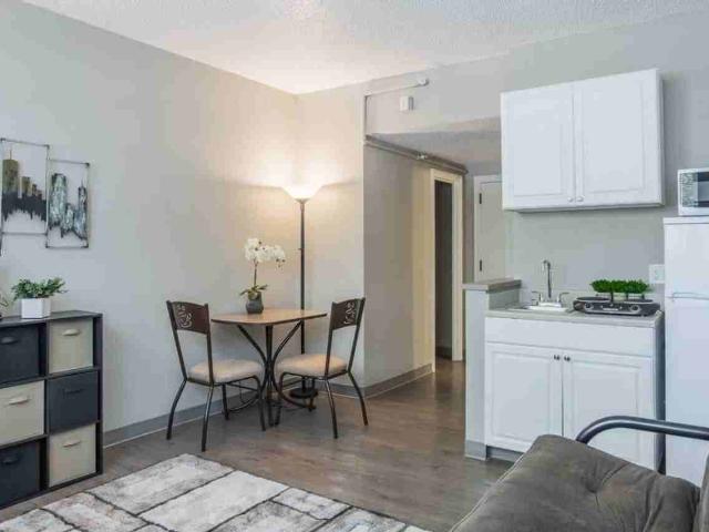 The Que Studio Apartment for Rent at 2101 2101 Que Avenue, Lubbock, TX 79411 Heart of Lubbock