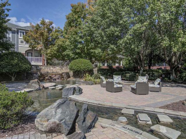 The Quinn Sugarloaf 2 Bedroom Apartment for Rent at 100 Woodiron Dr, Duluth, GA 30097
