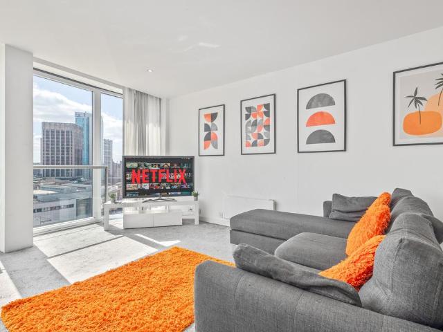 The Rotunda, 150 New Street, B2 4PA 1 bed apartment to rent £1,025 pcm £237 pw