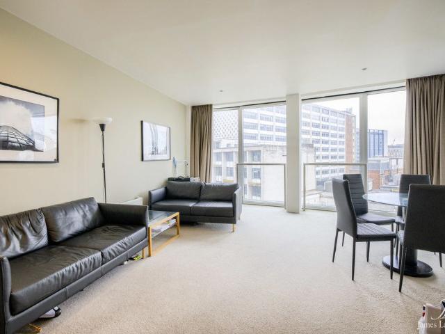 The Rotunda, New Street, Birmingham City Centre B2, 2 bed flat to rent, £1,250 pcm | PrimeLocation