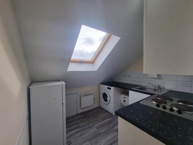 The Roundway, Wood Green N17, 1 bed flat to rent, £1,175 pcm | PrimeLocation