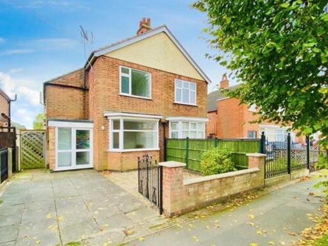 The Roundway, Thurmaston, 2 Bedroom Semi detached