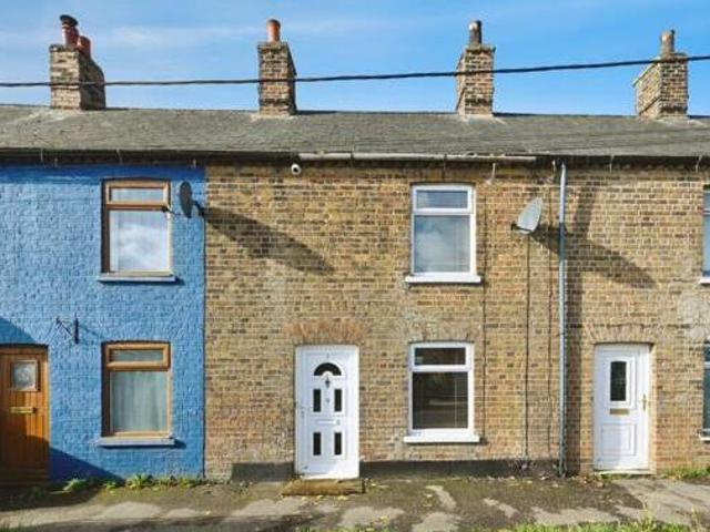 The Row, Main Road, 2 Bedroom Terraced