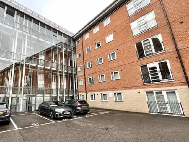 The Royal Apartments, Wilton Place, Blackfriars, Salford, M3 6BS, United Kingdom | 3 bed apartment for rent #139401833 | Rentberry