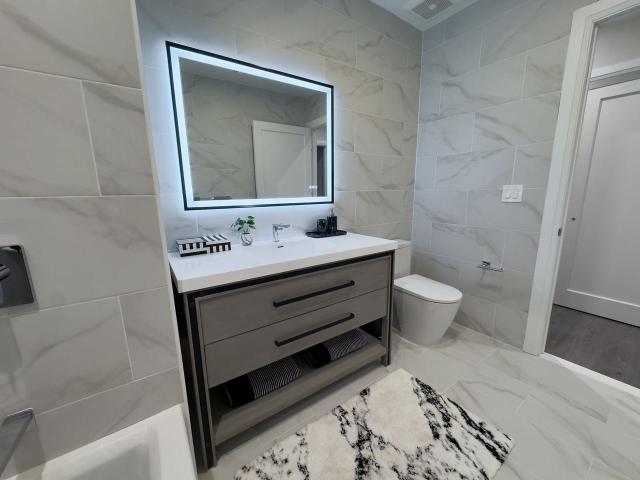 The Royal Blue 1 Bedroom Apartment for Rent at 101 Searing Ave, Mineola, NY 11501 Mineola