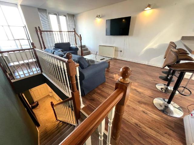 The Royal, Salford M3 3 bed penthouse to rent £1,550 pcm £358 pw