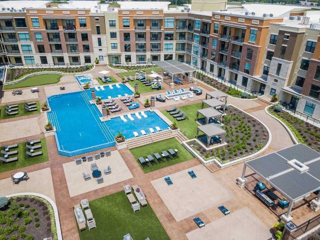 The Royale at CityPlace 2 Bedroom Apartment for Rent at 10501 W 113th St, Overland Park, KS 66210